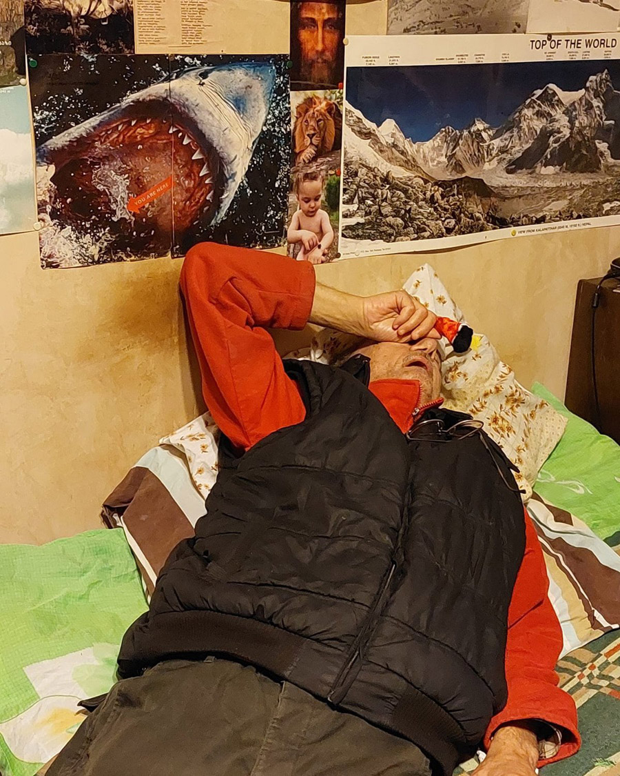 Tolia Astakhishvili. The First Finger | ArtJunk