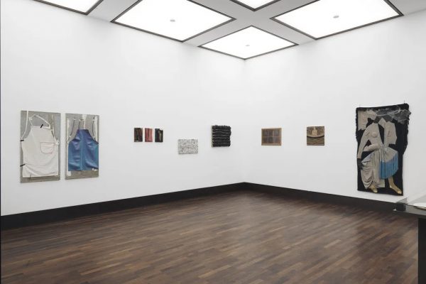 Who cares / Wen kümmert’s / A chi interessa | ArtJunk